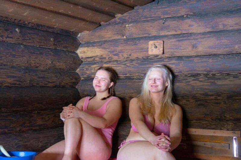 Jyväskylä: Evening Sauna with Lake Swim & Campfire Snacks - Key Points