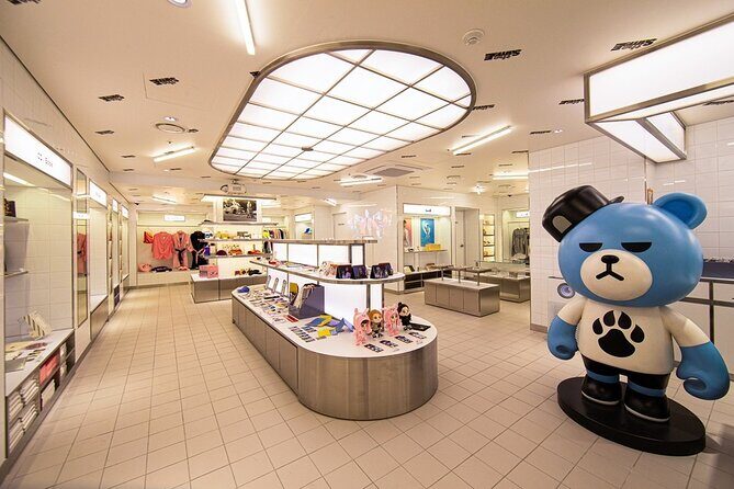 K-Pop Idol Dance Tour with Korean Mood(Chicken or Hanbok) - The Same Cafe & YG MD Store: Fans’ Dreamland