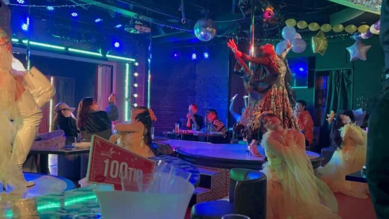 Kabukicho bar hopping & grab a bite tour - Frequently Asked Questions