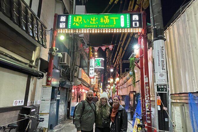 KABUKICHO DEEP TOUR + DINNER & BAR HOP w/local certified guide - A Complete Journey Through Tokyo’s Shinjuku