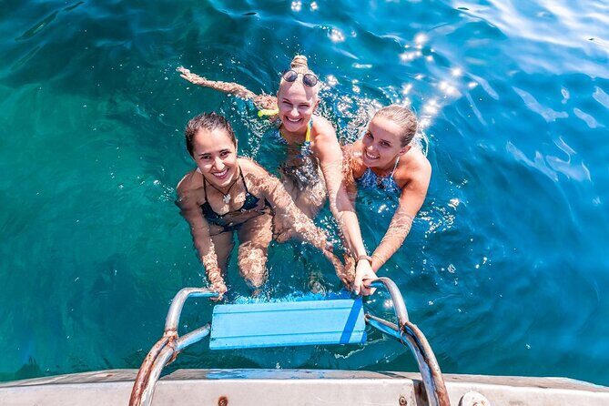 Kahung Beach ( Coral Island ) by Speedboat - Key Points