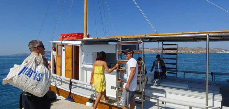 Kaiki cruise to Antiparos & Despotiko including BBQ lunch - The Boat and Seating: Why the Traditional Kaiki Matters