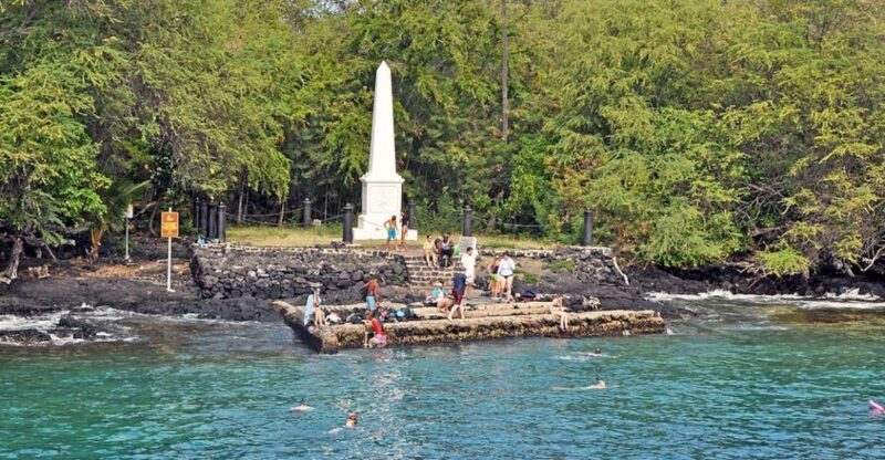 Kailua-Kona: Captain Cook Reef Catamaran Day Trip with Lunch - Authentic Encounters and Tips