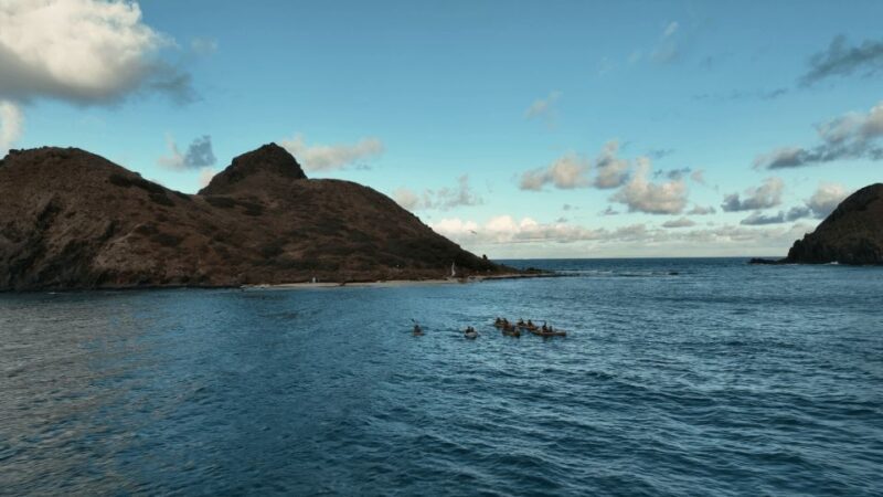 Kailua: Mokulua Islands Kayak Tour with Lunch - The Sum Up