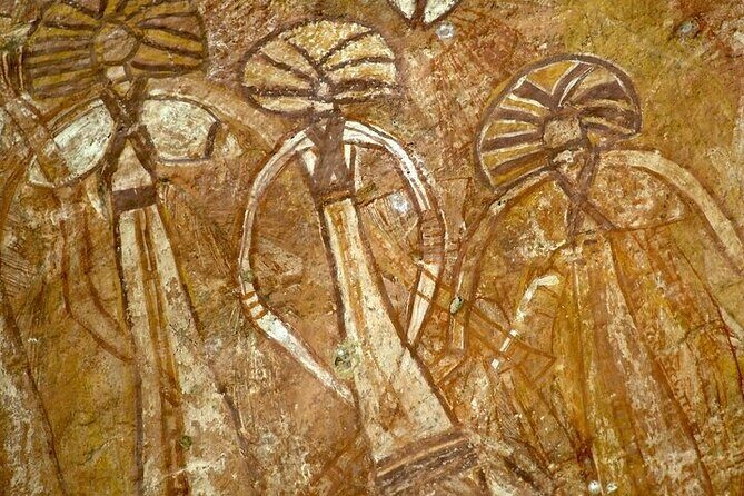 Kakadu National Park Full Day Tour + Yellow Water River Cruise - Lunch: Nourishing the Body