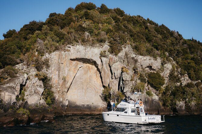 Kakariki Day Time Cruise to Maori Rock Carvings - Discover the Maori Rock Carvings on Lake Taupo with Kakarikis Daytime Cruise