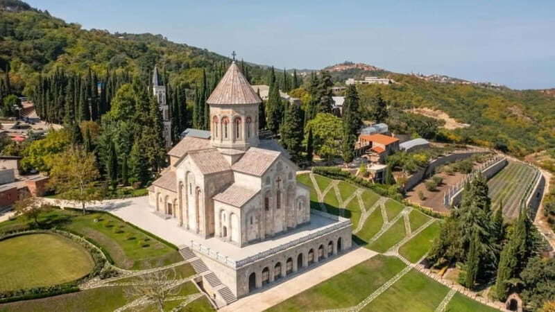 Kakheti: Bodbe, Sighnaghi & Telavi Guided Day Tour - What Makes This Tour Stand Out?