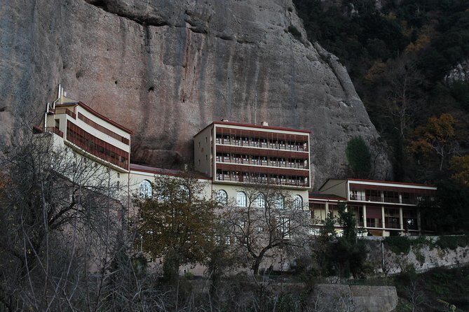 Kalavryta, Rack Railway & Cave of Lakes Full Day Private Tour - Key Points