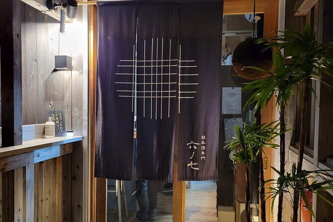 Kamakura Small Group Onigiri making and Sake Tasting in Sake Bar - The Sum Up