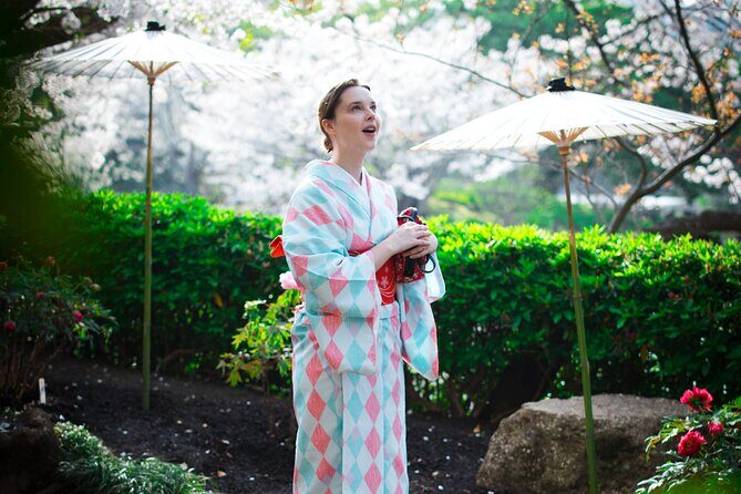 Kamakura Tour with Pro Photographer: Tsurugaoka Hachimangu shrine - FAQ
