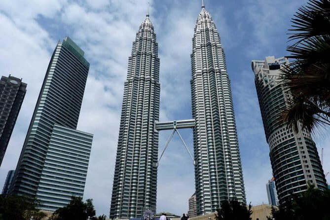 KAMPAR River White Water Rafting from Kuala Lumpur with Lunch - FAQs
