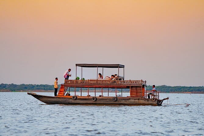Kampong Pluk Sunset Tour and Local Market Visit - Exploring Kompong Phluk and the Floating Village