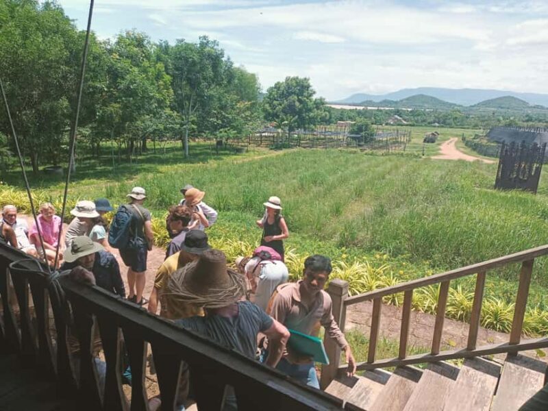 Kampot-Phnom Penh include Pepper farm Tour, Salt field, Lake - FAQ