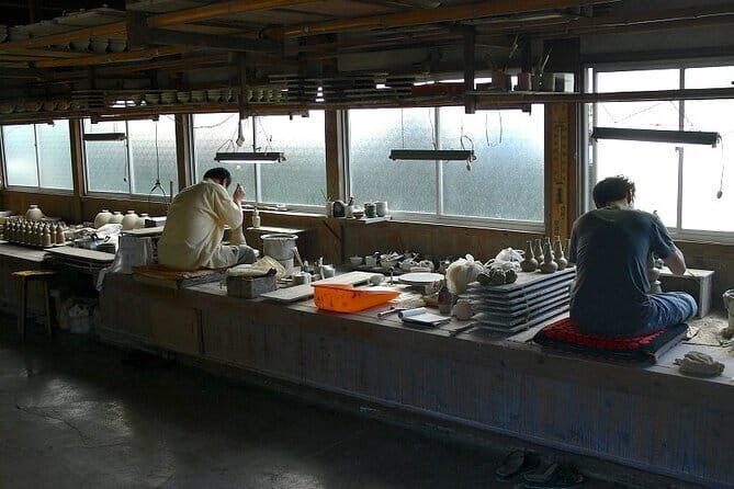 Kanazawa Art: Traditional Pottery Workplace Insights - A Closer Look at the Experience