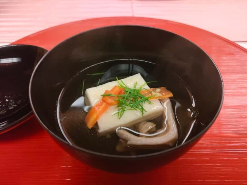 Kanazawa: Food Hopping from Ryotei Dinner to Local Bar - Key Points