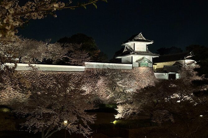 Kanazawa Full Day Private Tour to Top Highlights with Local Guide - Frequently Asked Questions