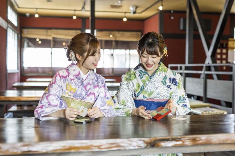 Kanazawa: Gold Leaf Craft Workshop in Higashi Chaya - Practical Details and Tips