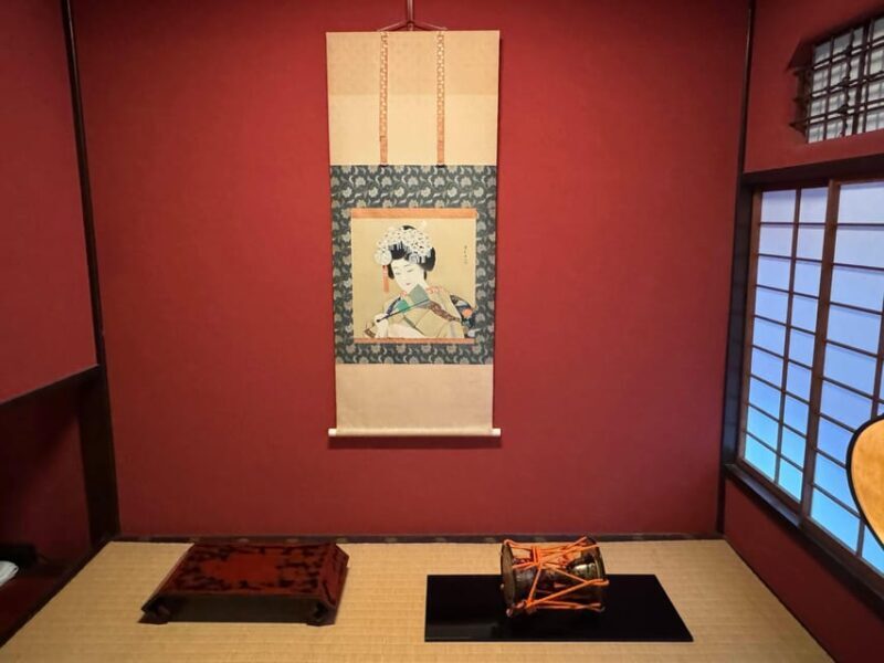 Kanazawa: Half-Day Private Tour - Garden, Castle, Geisha - The Bottom Line