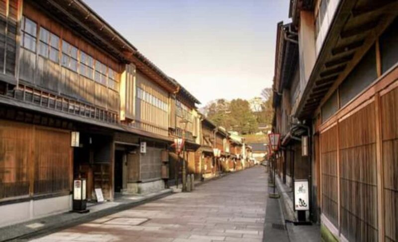 Kanazawa: Higashi Chaya District Guided Walking Tour - What Travelers Say