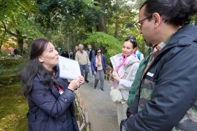 Kanazawa: Historical Garden Walking Tour with Local Guide - The Experience: What to Expect