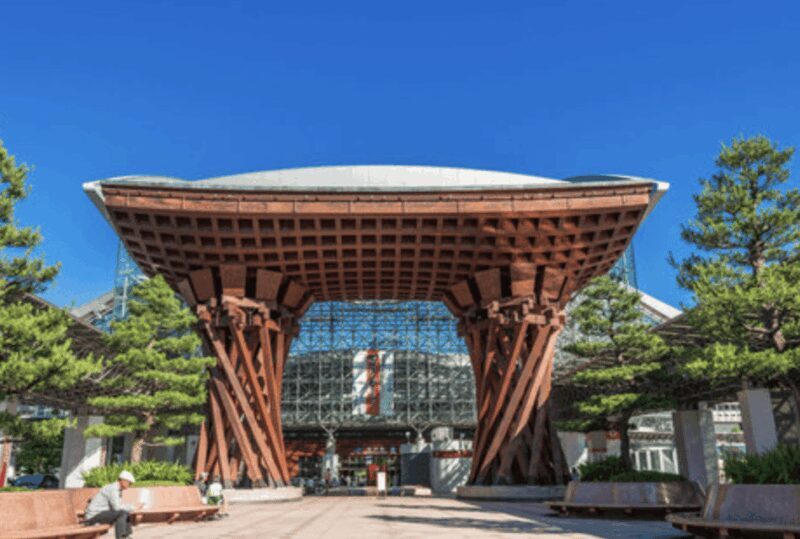 Kanazawa: Main Sights and Hidden Spots Guided Walking Tour - Key Points