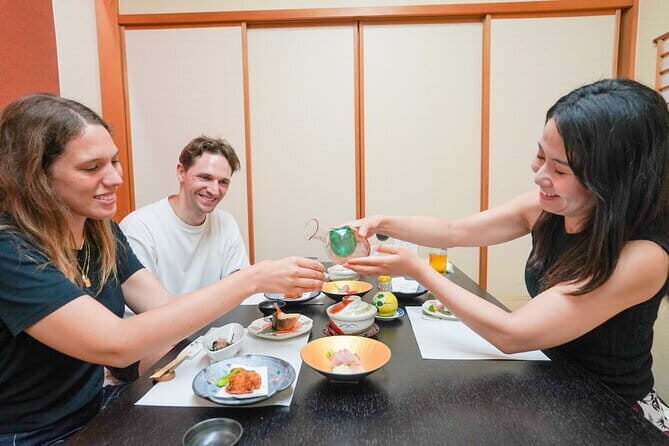 Kanazawa Night Foodie Tour - Key Points