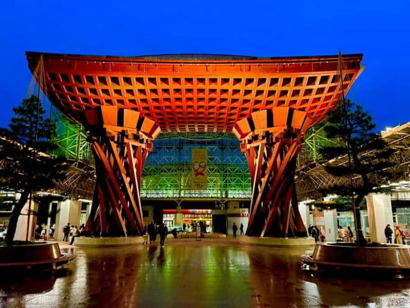 Kanazawa: Private 3-Hour Bar Hopping Tour with Local Guide - A Closer Look at the Itinerary