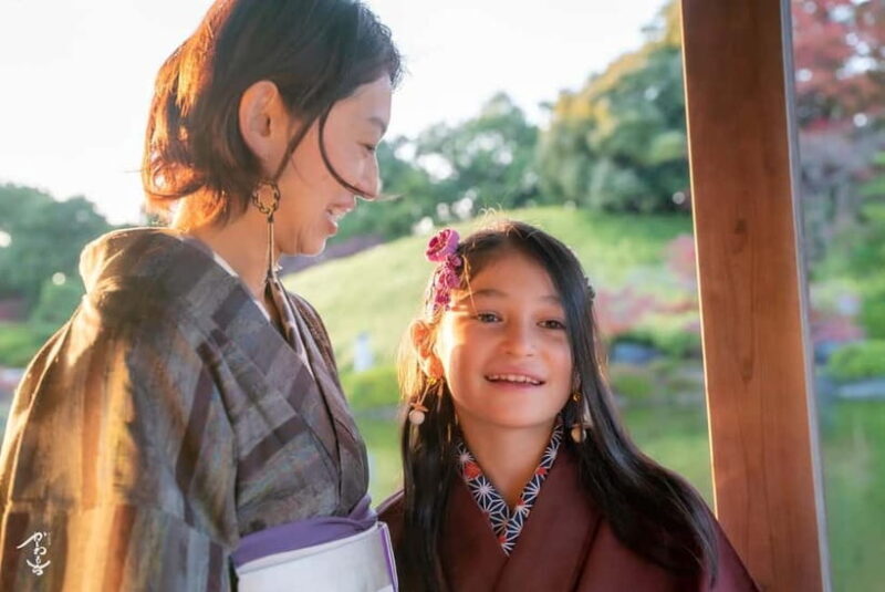 Kanazawa: Private Photoshoot with Professional Photographer - An Authentic Photographic Experience in Kanazawa