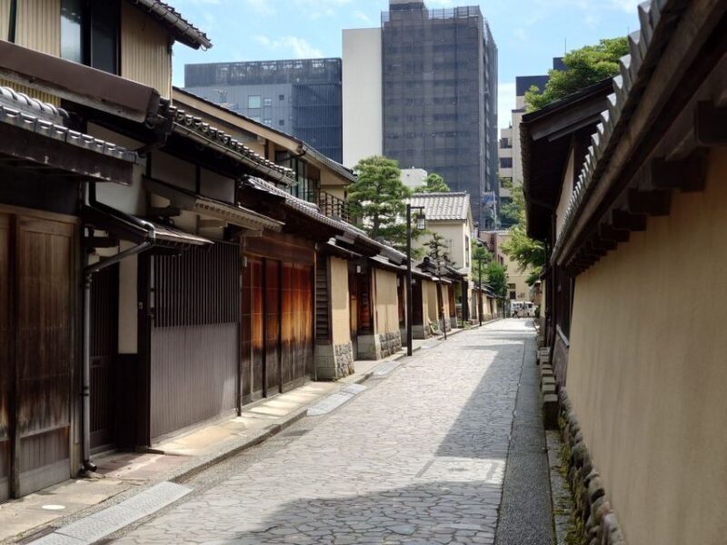 Kanazawa: Samurai, Matcha, Gardens and Geisha Full-Day Tour - FAQs