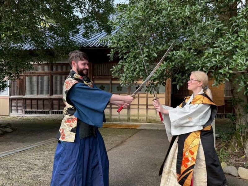 Kanazawa: Samurai Swordsmanship Lesson at a rented temple - Key Points
