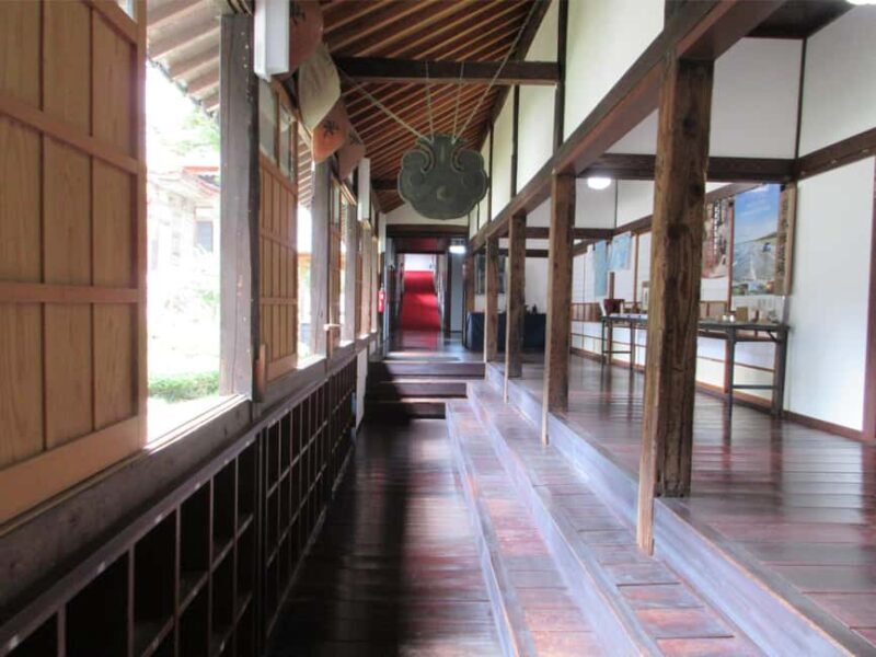 Kanazawa: Zen Meditation and Calligraphy with Private Car - FAQs