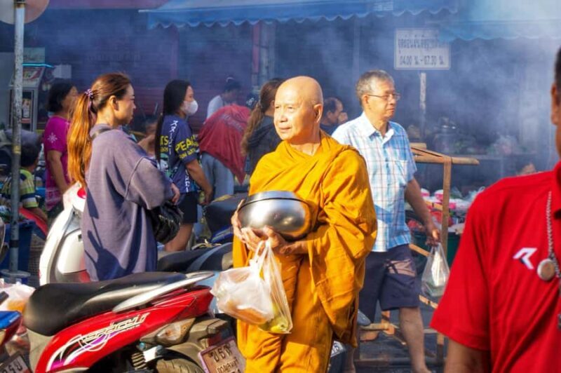 Kanchanaburi: Historical Bike Tour with Lunch - Authenticity and Value