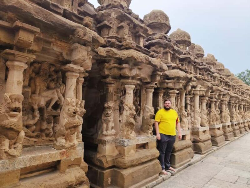 Kanchipuram: Temple Architecture & Silk Weaving from Chennai - Key Points