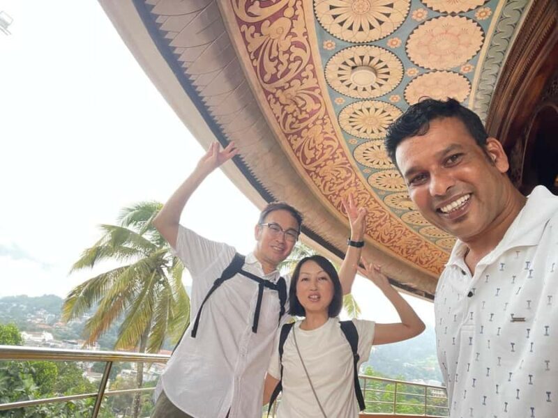 Kandy City Tour by Tuk Tuk with Roti Cooking & Tasting - Key Points