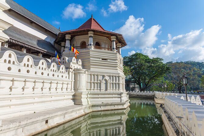 Kandy City Tour from Hikkaduwa - FAQs