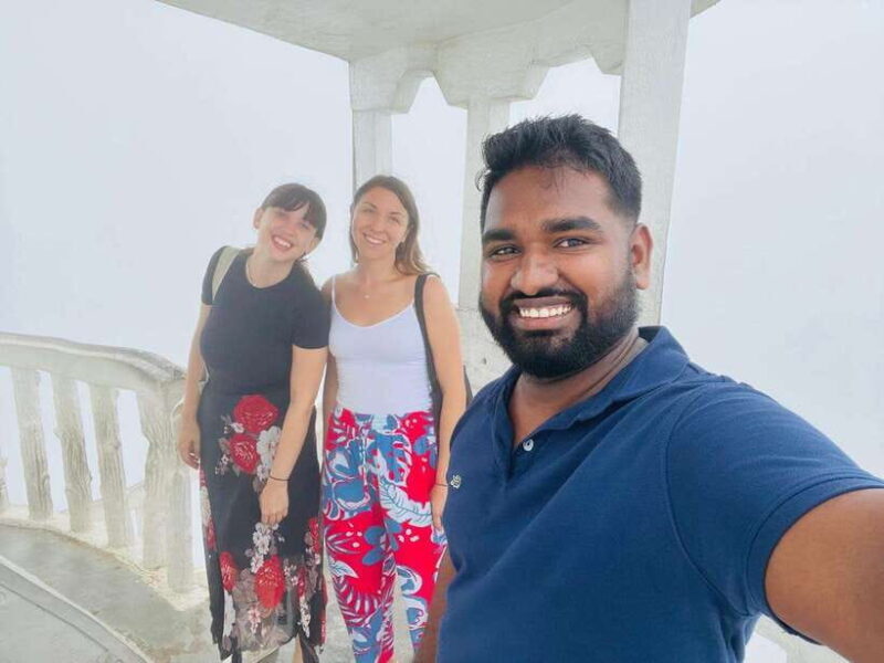 Kandy: City Tour with Ambuluwawa Tower Day Trip - The Pros and Cons