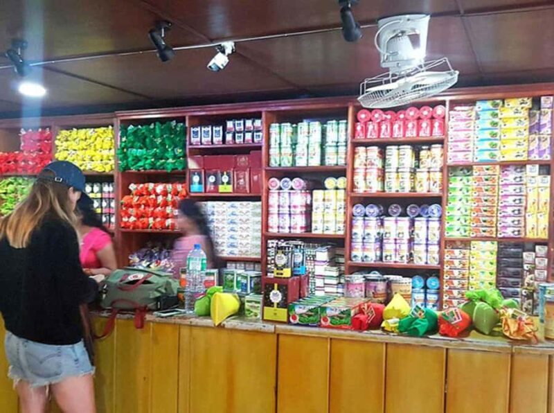 Kandy: Full-Day Tour with Historical Cultures By Tuk Tuk - Ending the Day at Kandy’s Sacred Heart