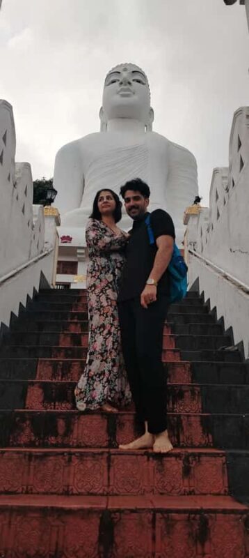 Kandy: Hidden Gems & Artisan Crafts Tuk Tuk Adventure - Discovering Local Markets and Daily Life