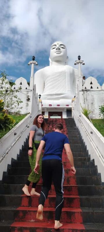 Kandy: Hidden Gems & Artisan Crafts Tuk Tuk Adventure - Scenic Drive and Waterfall Stop