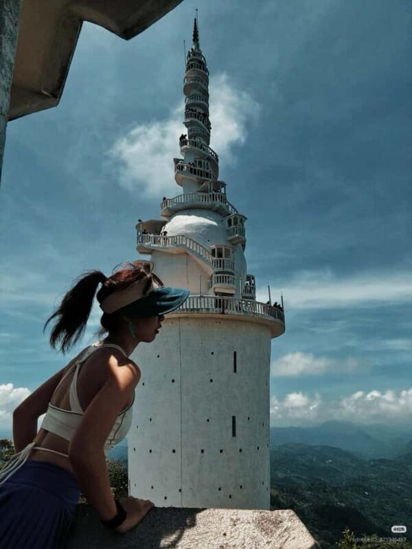 Kandy: Nuwara Eliya Secret & Historical Sightseeing Tour - Transportation and Duration