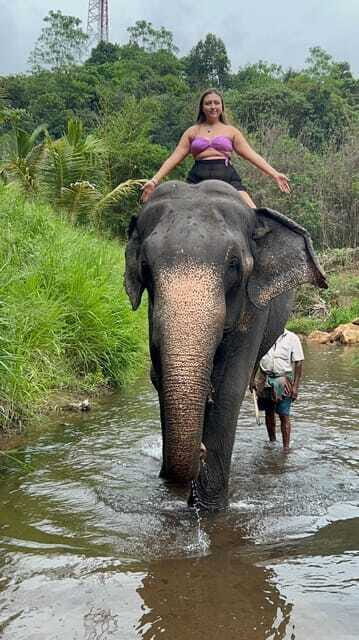Kandy: Pinnawala & Ambuluwawa Tuk Tuk Adventure - FAQ