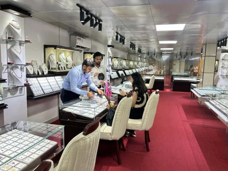 Kandy & Pinnawala Day Tour From Colombo or Negombo - Who Should Consider This Tour?