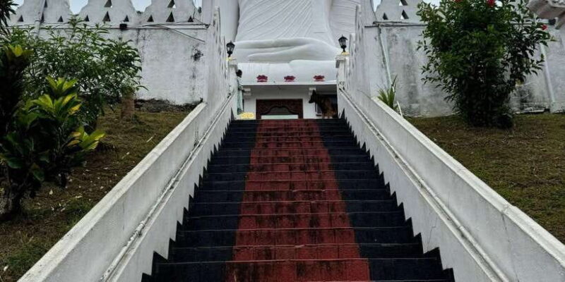 Kandy: Private Guided Tour with Local Highlights by Tuk Tuk - Introduction: What to Expect from This Tour