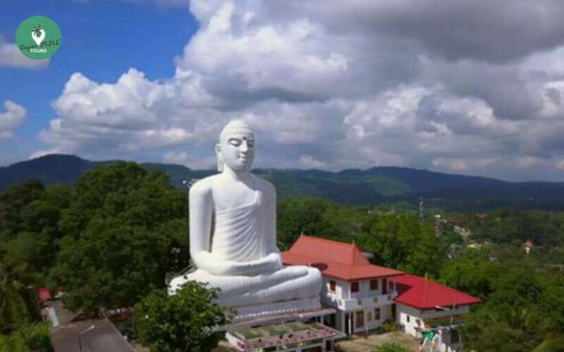 Kandy: Sightseeing WalkingTour Arround Kandy with LocalGuide - Practical Details and Tips