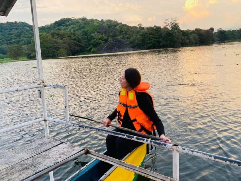 Kandy: Sorabora Lake Sunrise, Village, and Waterfalls Tour - A Day in the Life: What to Expect