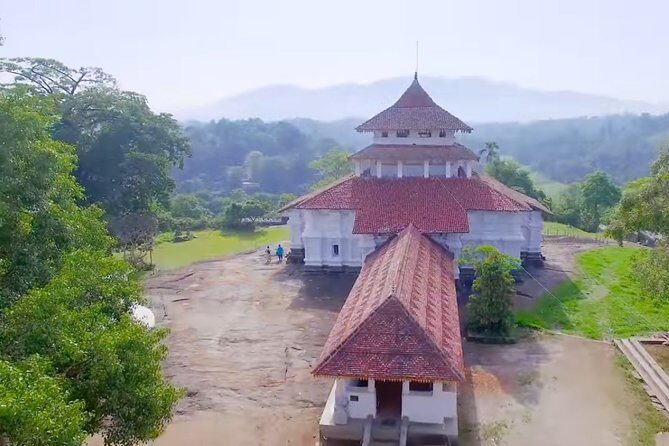 Kandy Tuk Tuk Tour - An In-Depth Look at the Itinerary