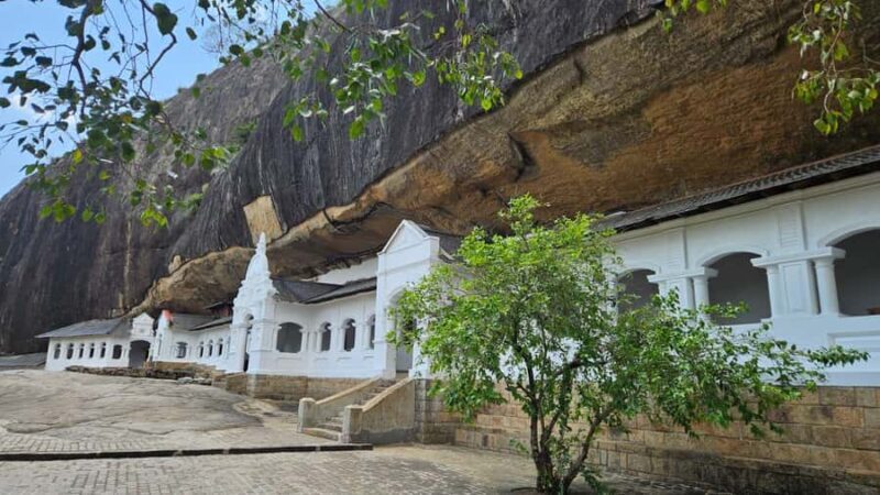 Kandy:Dambulla cave temple, Pidurangala rock, Sigiriya - FAQ
