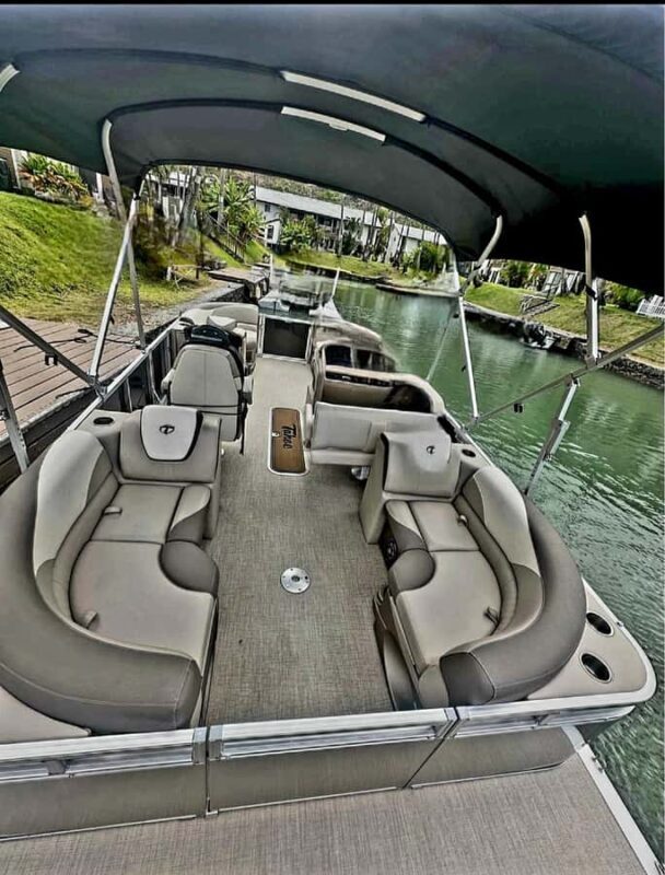 Kaneohe Bay: Pontoon Boat Rental with Captain - A Detailed Look at the Experience