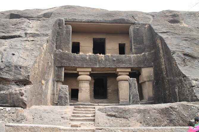 Kanheri Cave with Global Vipassana Pagoda Tour in Private Vehicle - An In-Depth Look at the Tour