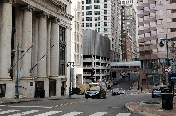 Kansas City Downtown Smartphone Guided Audio Walking Tour - The Value of Independent Exploration